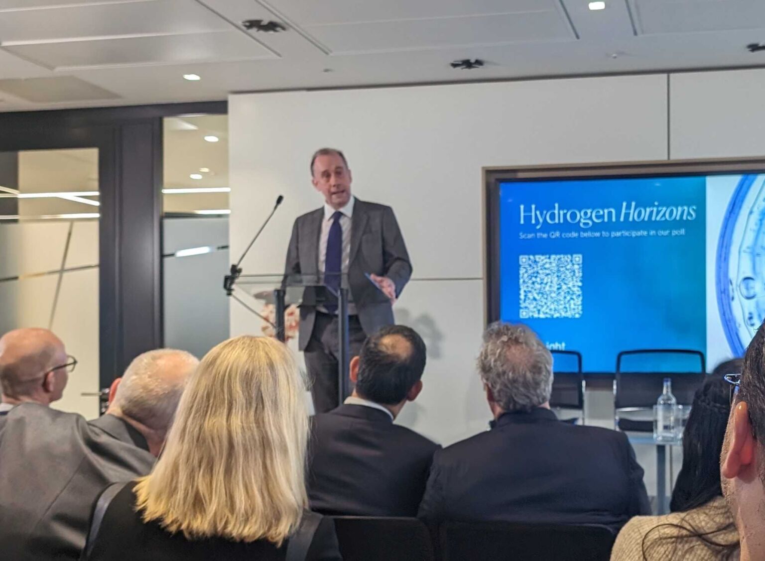 UK 'particularly suited' to hydrogen development, says energy minister